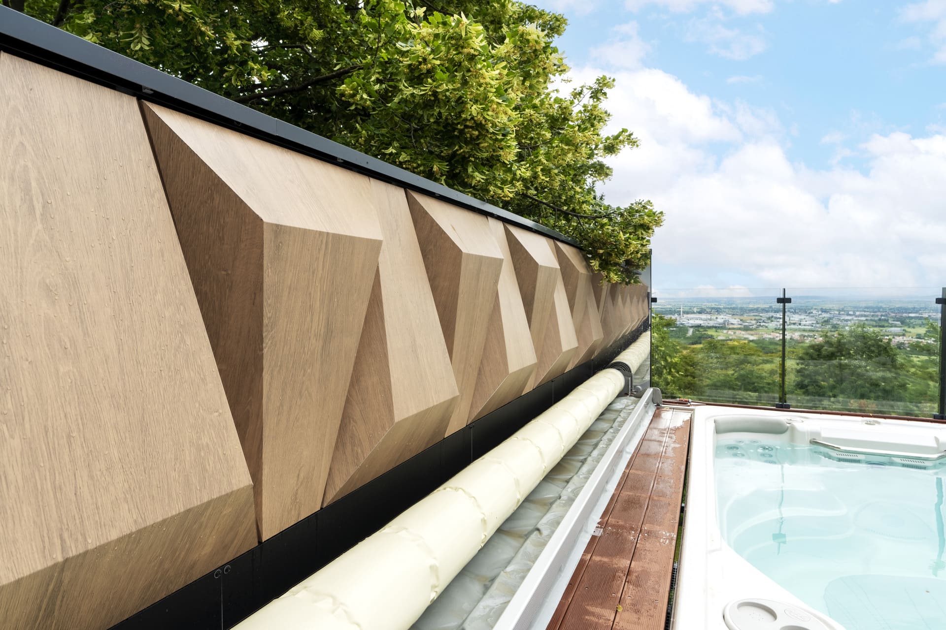 Cladding a swim spa - Ultra Watt Pro®